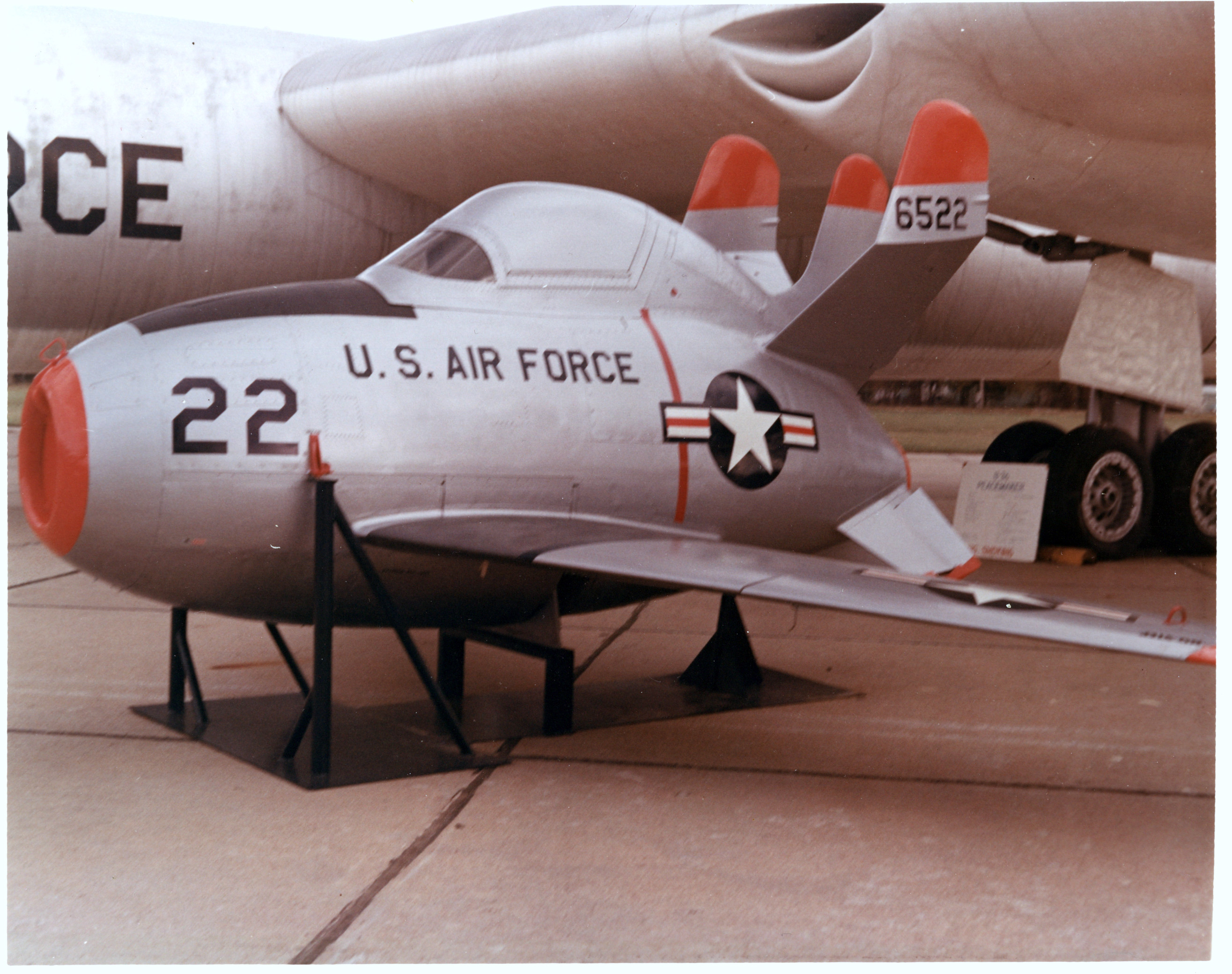 American Aircraft Fan Club - Cesare Brizio - XF-85 - a monograph